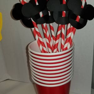 Complete Mickey Themed Table Set for 10! Includes Cups, Plates, Straws ...