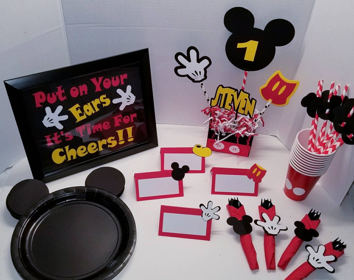 Mickey COMPLETE Table Set for 10. Cups Plates Straws | Etsy