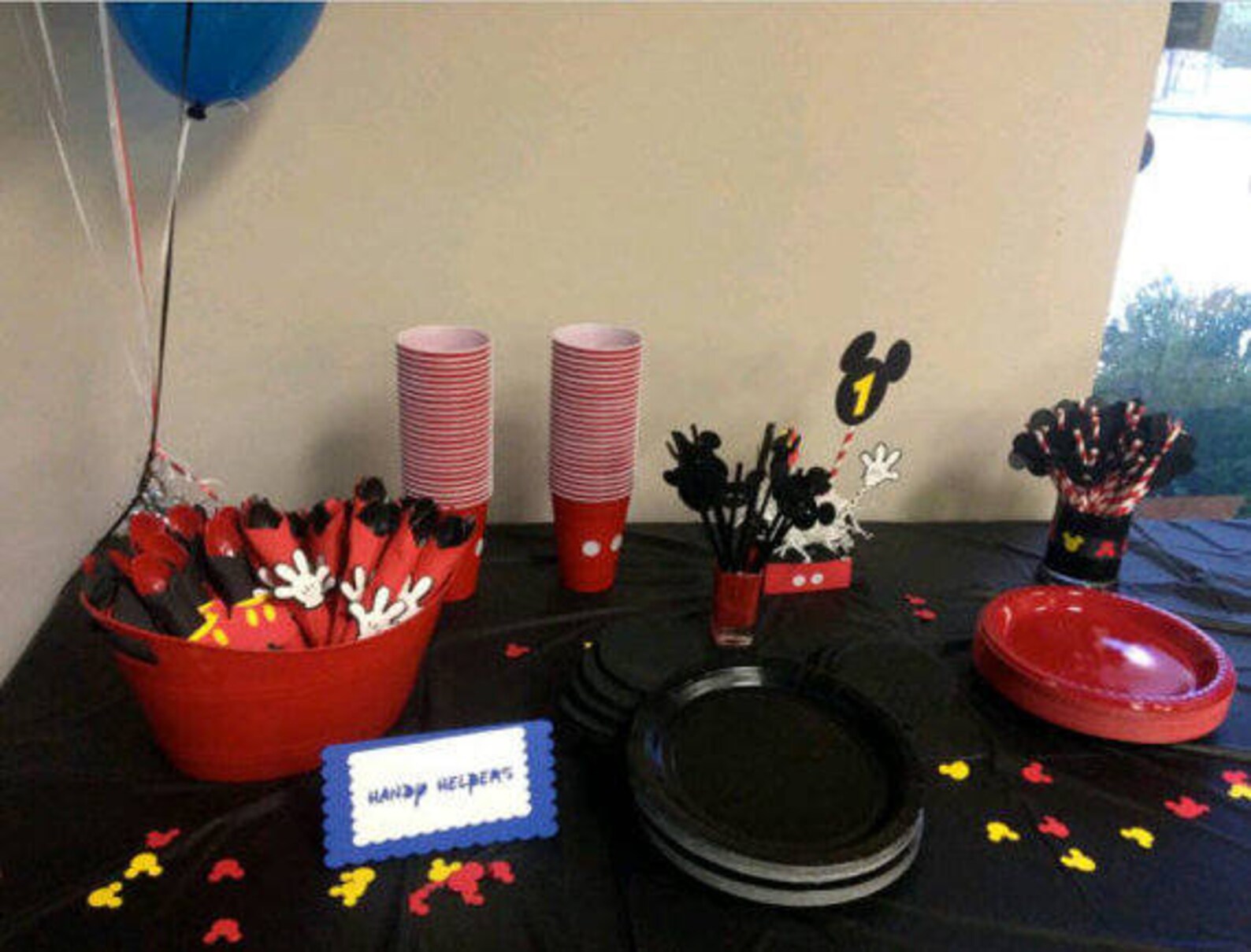 Complete Mickey Themed Table Set for 10 Includes Cups | Etsy