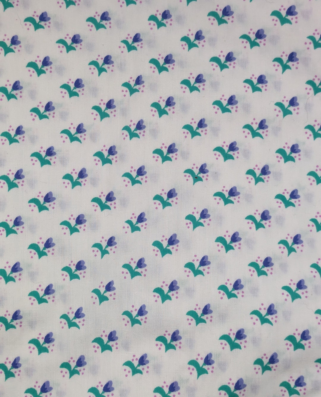 White One Way Print With Tiny Floral. - Etsy