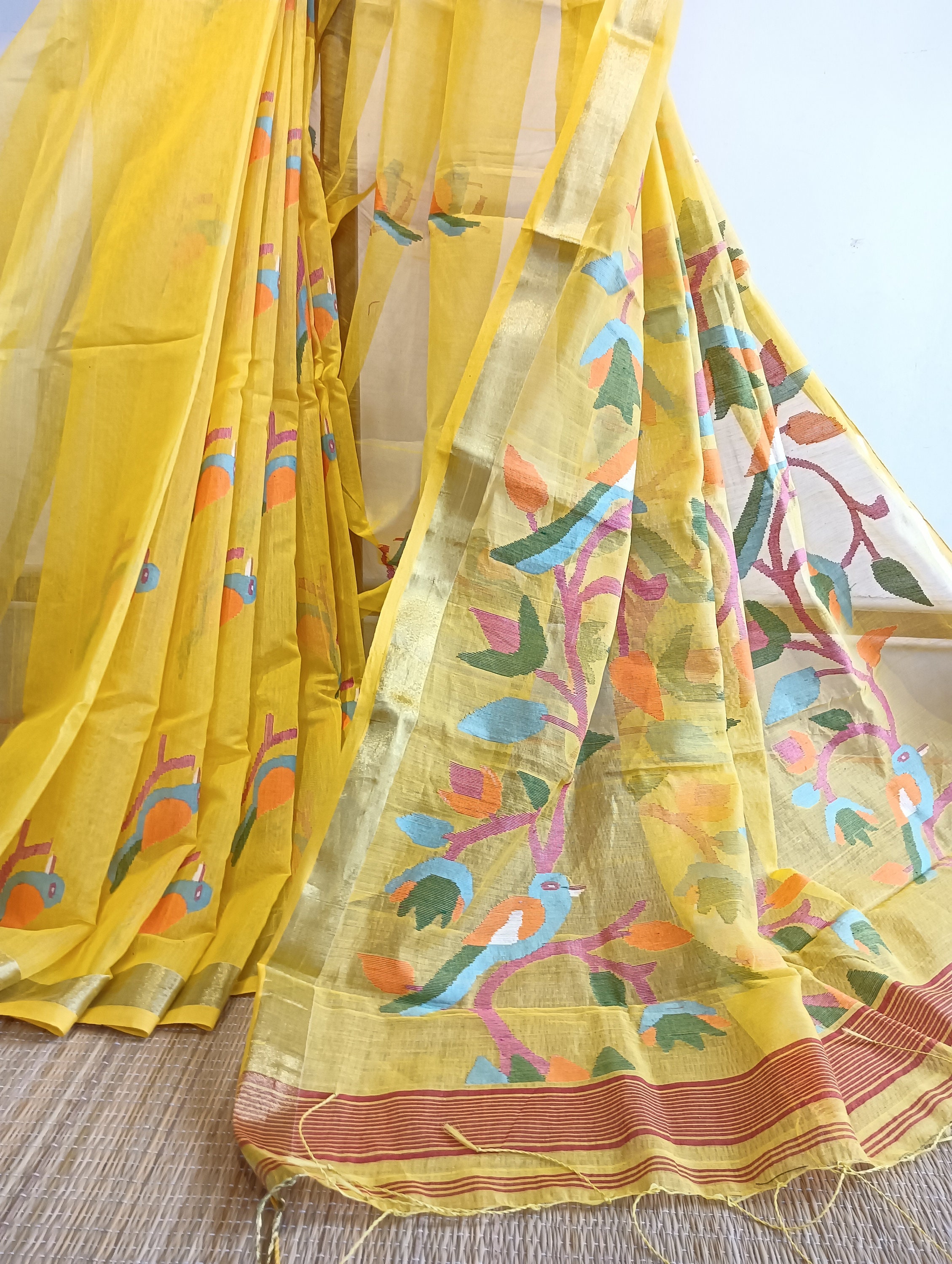 Handwoven Resham Muslin Jamdani Saree With Blouse Piece / Soft Muslin ...