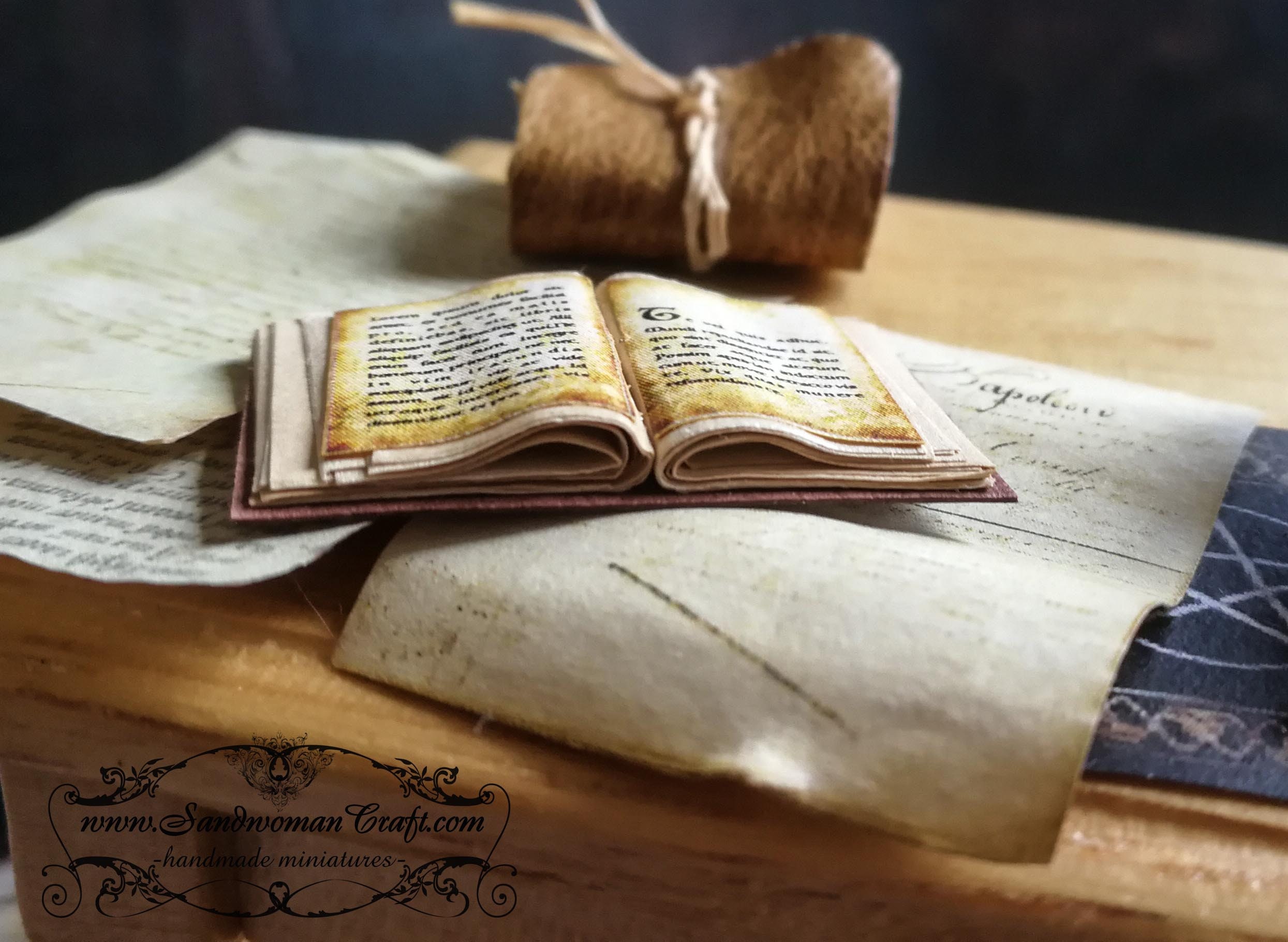Miniature tiny open book-dollhouse miniatures-tiny little mini | Etsy