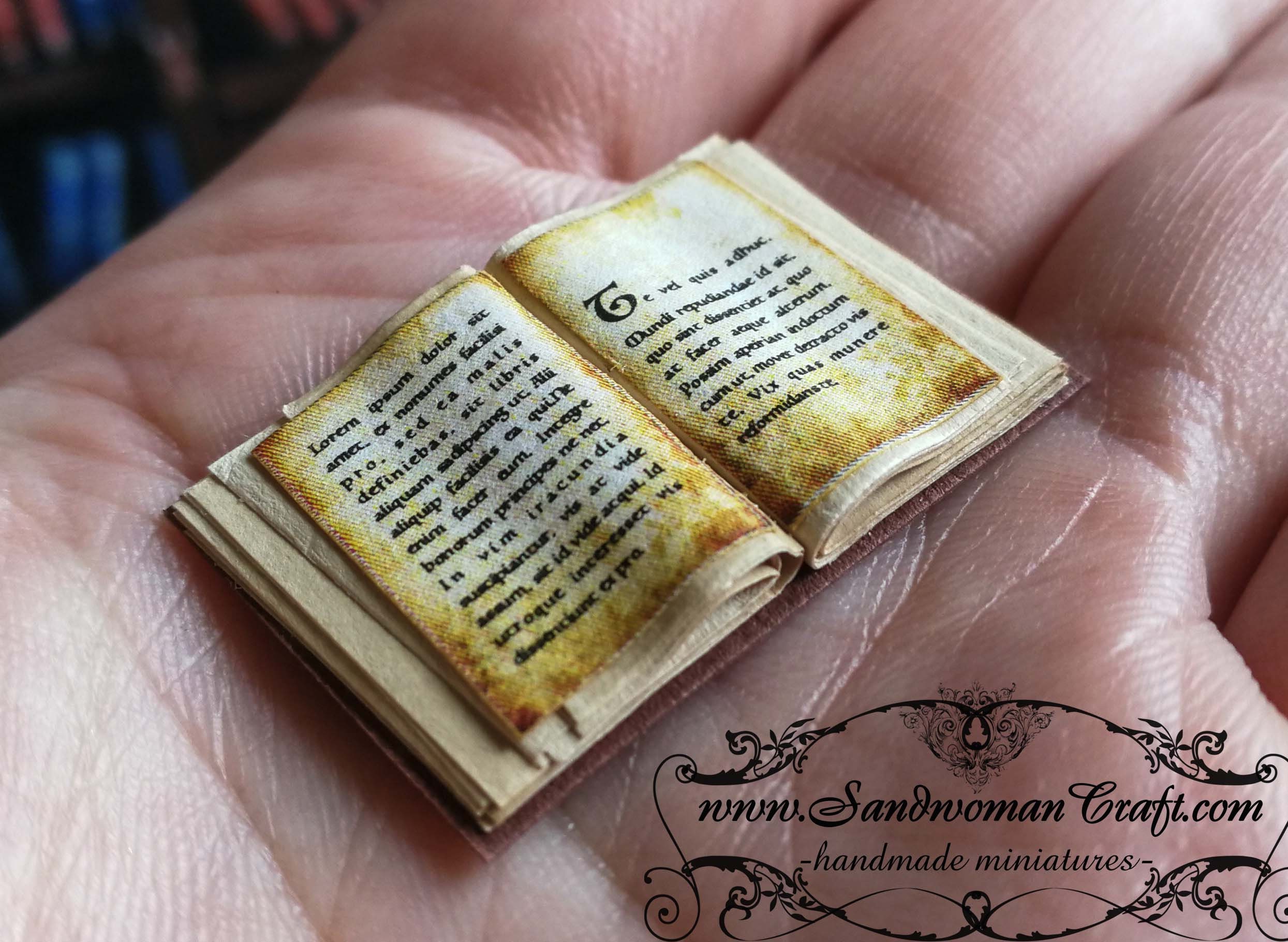 Miniature tiny open book-dollhouse miniatures-tiny little mini | Etsy