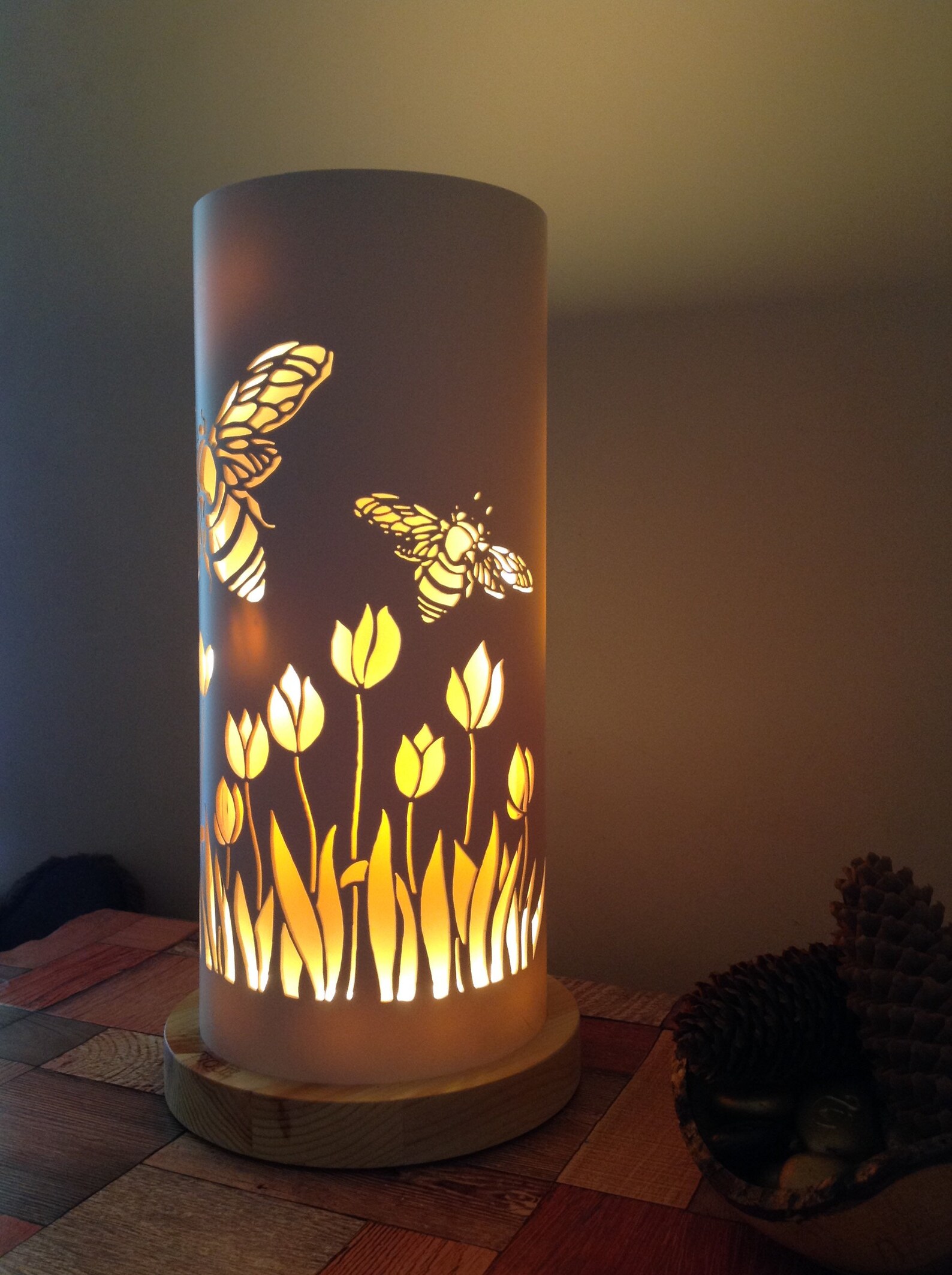 Bumble Bees Carved Table Lamp - Etsy