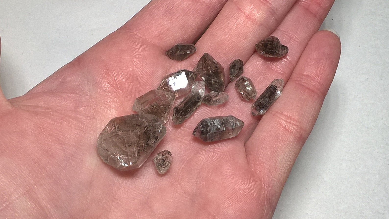 Black Dot Diamond Quartz Crystals from Pakistan . UV Reactive. | Etsy