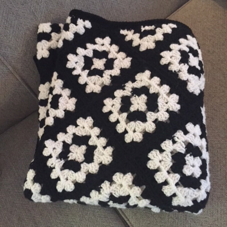 Mable Granny Square Blanket - Etsy