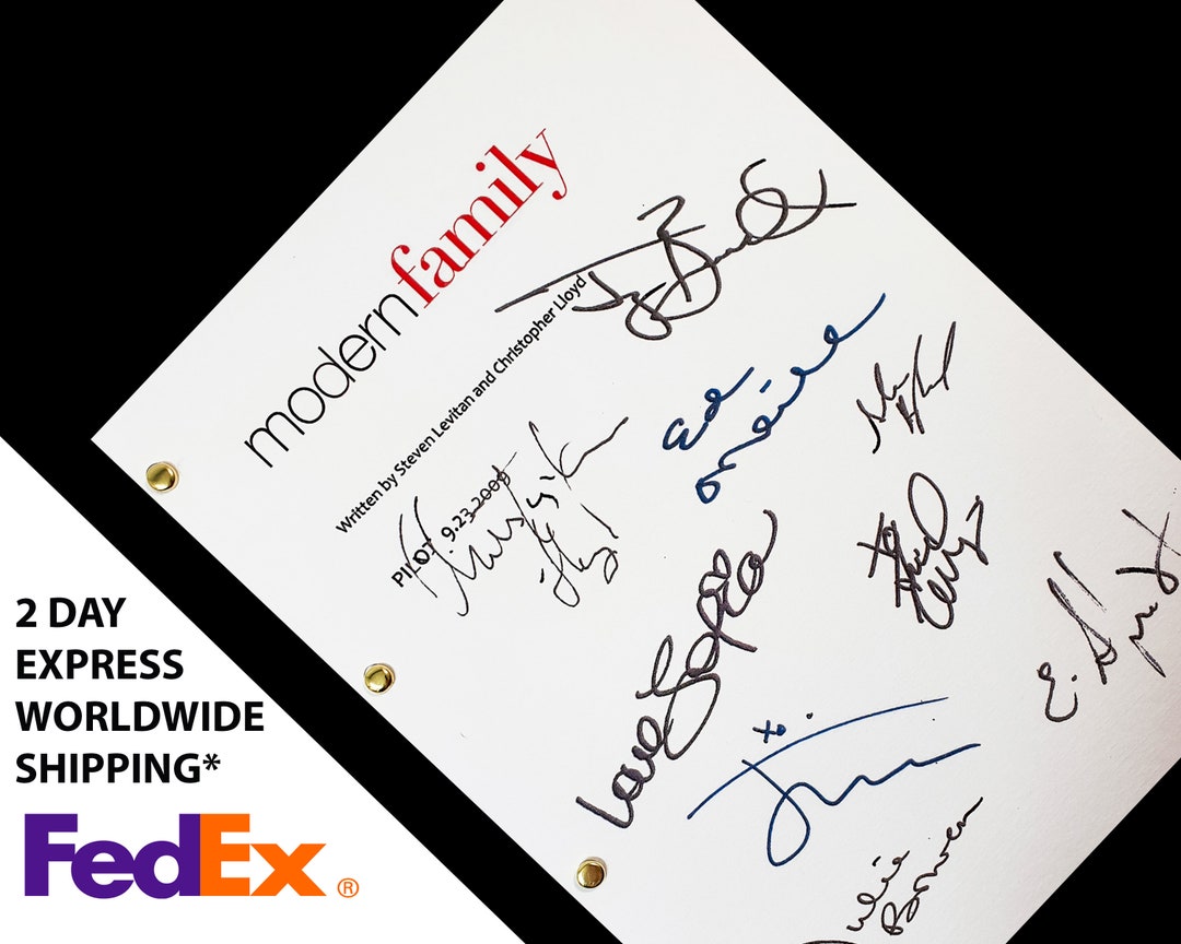 Modern Family TV Script Screenplay With Signatures Autograph Reprint Ed ...
