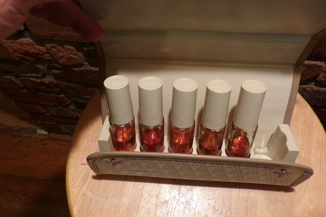 Vintage Avon Sales Sample Case With 5 Sample Bottles, 1970s Avon ...