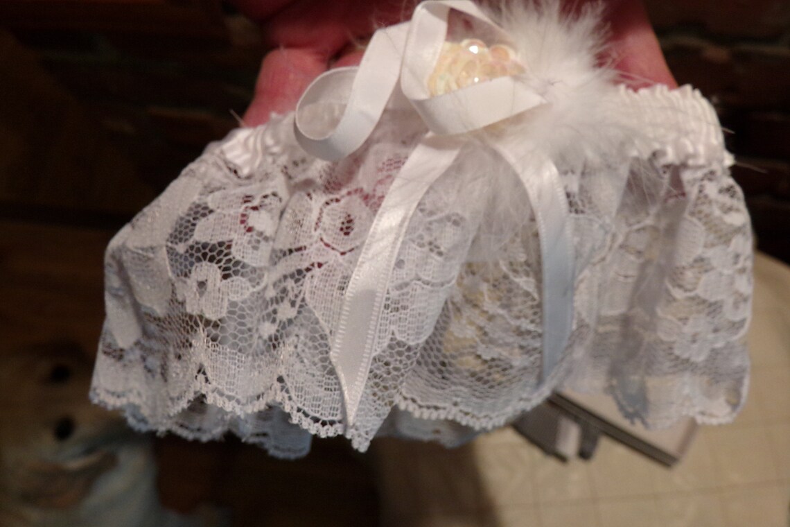 Vintage 1960’s Leg Garter Set, Wedding Garter, Leg Garter With Feather ...