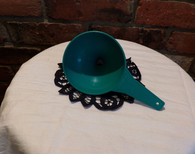 Tupperware 1227A Funnel, Tupperware Funnel, Vintage Tupperware Funnel ...