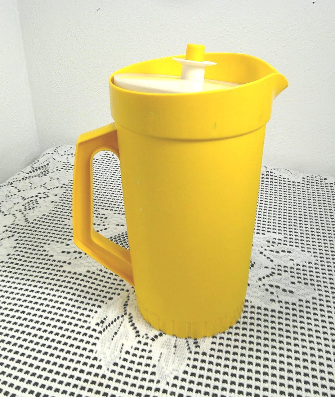 Vintage Yellow Tupperware Pitcher 874 With Push Button Top 1970's - Etsy