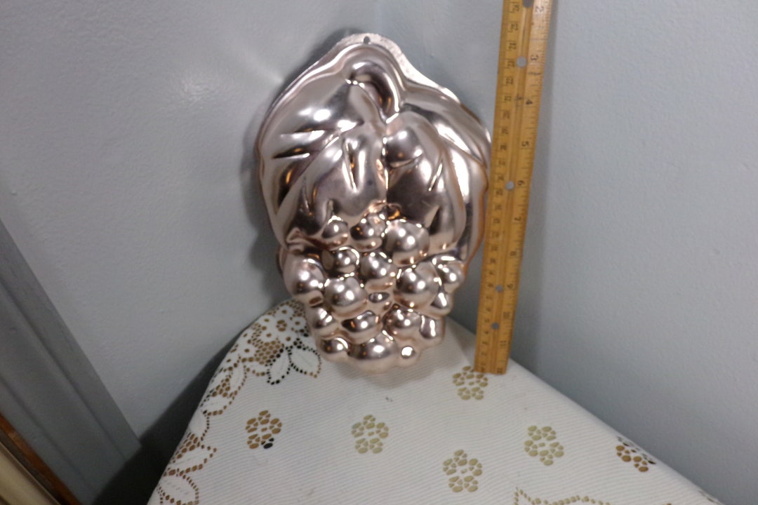 Vintage Wear Ever Grape Design Copper Mold 6 Cups, Grape Cluster Jello ...