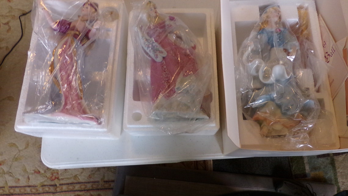 Vintage Lenox Cinderella Collection Porcelain Dolls Dreaming - Etsy