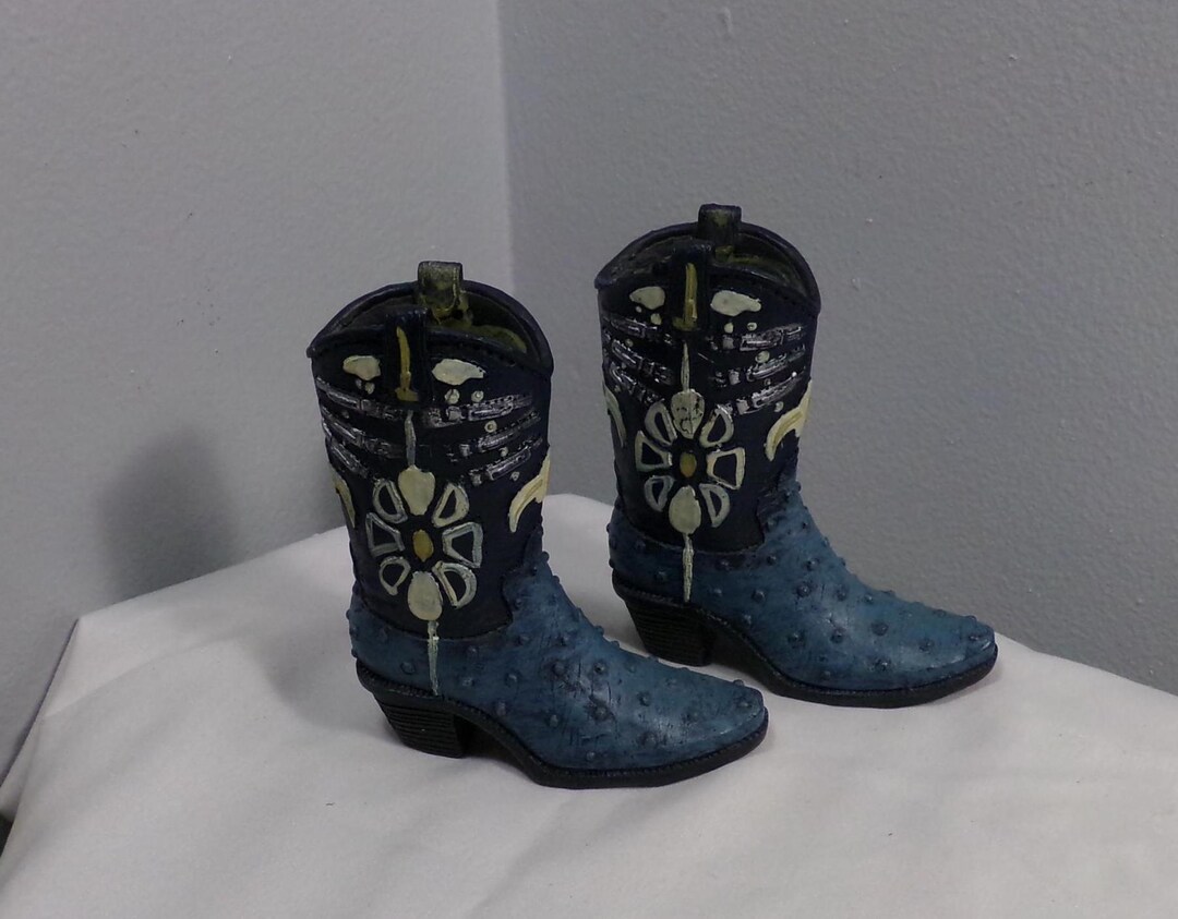 Cowboy Boot Figurines, 2 Resin Cowboy Boot Figurines Mini 4 1/2 Tall ...