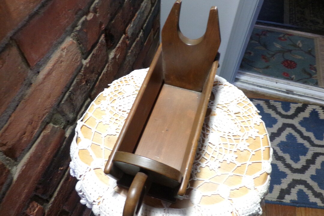Vintage Wood Wine Bottle Cradle/pourer, Wood Wine Bottle Cradle/pourer ...