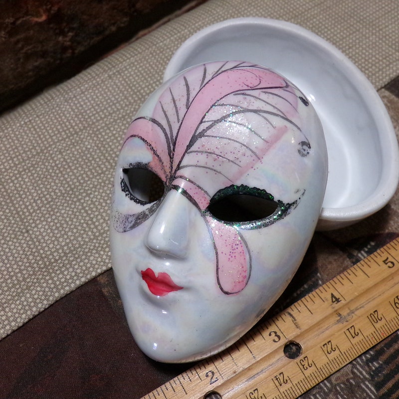 Mardi Gras Trinket - Etsy UK