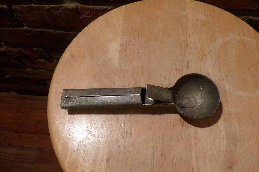 Vintage Push Button Ice Cream Scoop, Cast Aluminum Metal Ice Cream ...