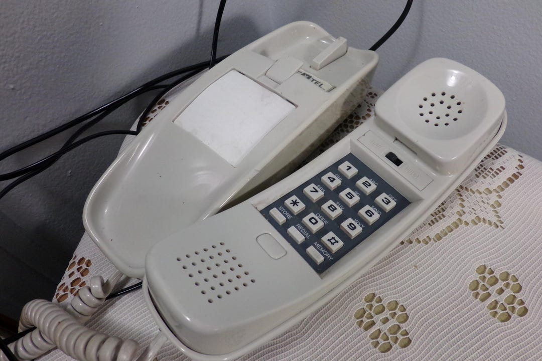 Vintage Telephone Slimline Desk Wall Pactel 1988 Model 1000 Landline ...