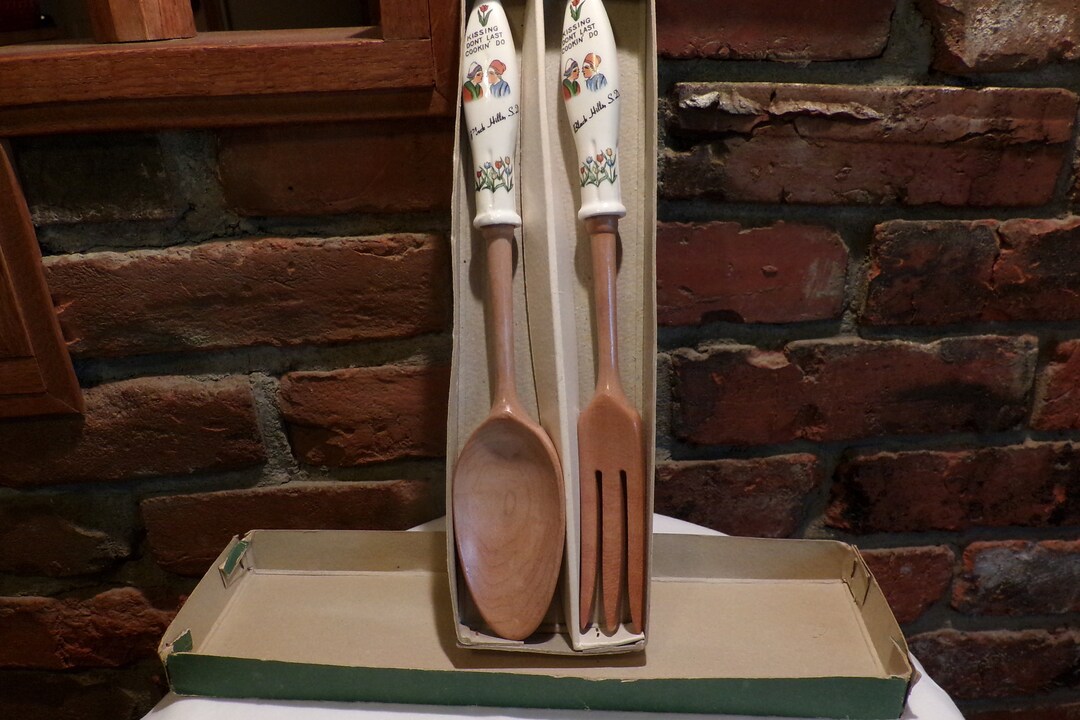 1960's Vintage Kissin' Don't Last Cookin' Do Porcelain Handle Wooden ...