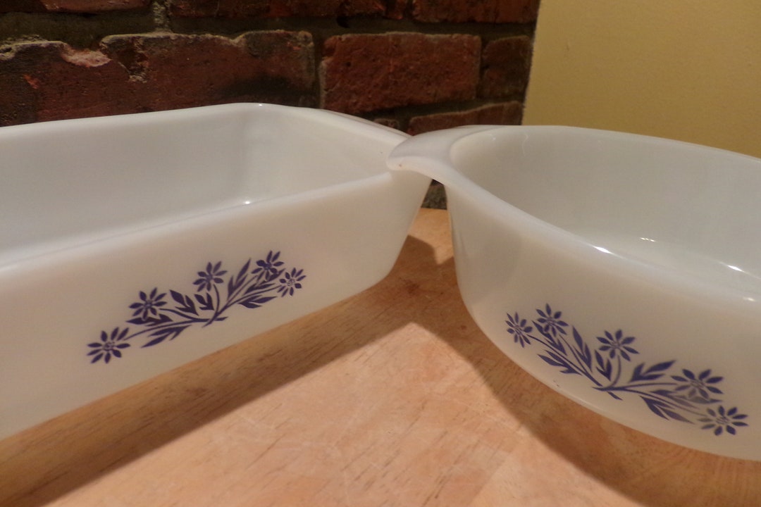 Vintage Anchor Hocking Fire King Blue Corn Flower Blue Milk Glass ...