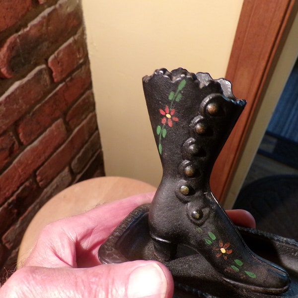 Wilton Cast Iron - Etsy