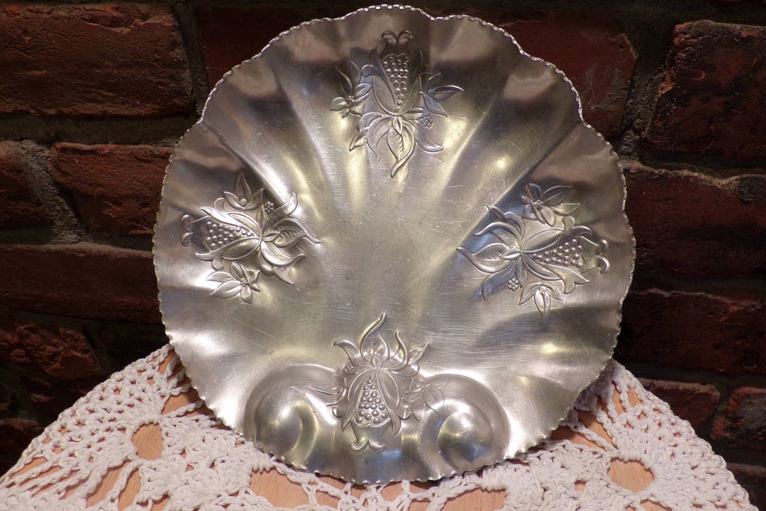 Vintage Aluminum Serving Plate Dish Scallop Seashell Shape W Flowers ...