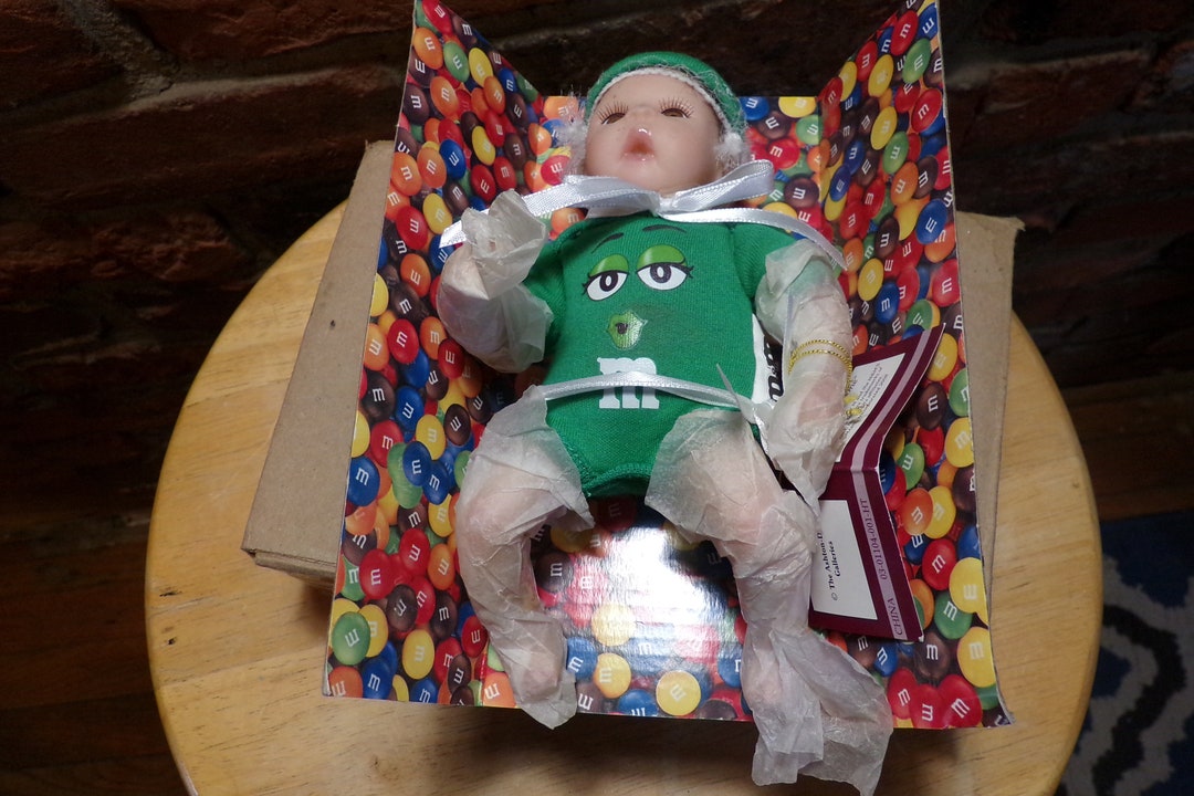 Ashton Drake M&M Melt in Your Heart Doll Green, M and M Collectible ...
