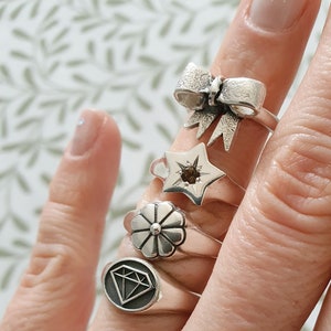 Sterling Silver Clover Signet Ring , Minimal Clover Ring , Vintage ...