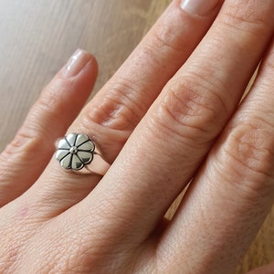 Sterling Silver Clover Signet Ring , Minimal Clover Ring , Vintage ...