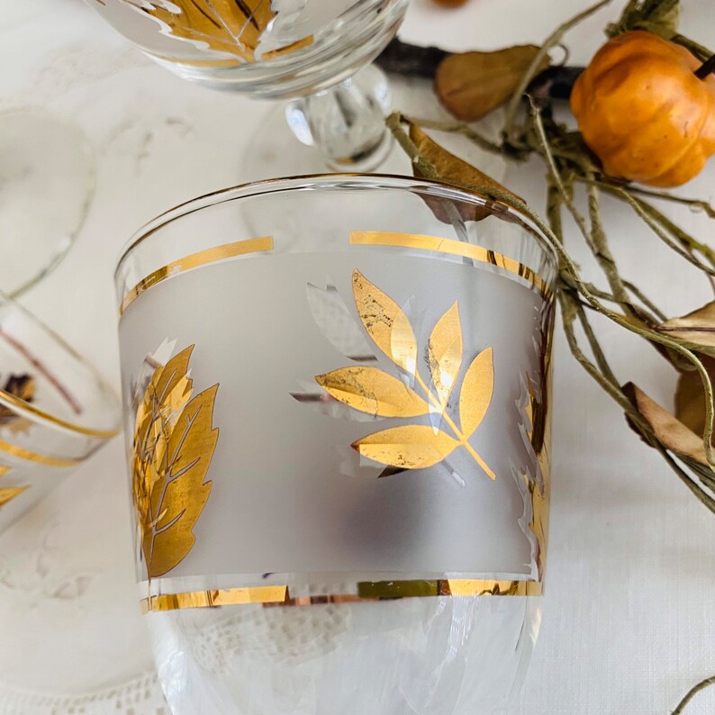 Vintage Gold Leaf Cocktail Glasses Set of 4 Holiday Glassware - Etsy