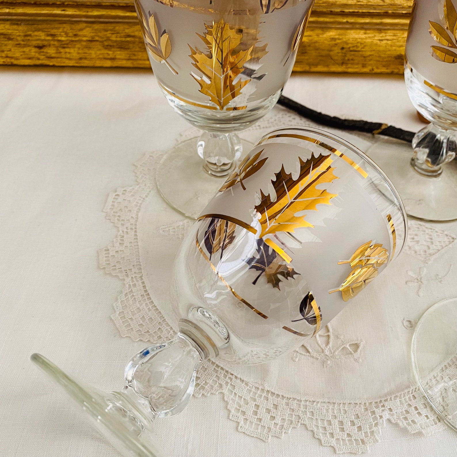 Vintage Gold Leaf Cocktail Glasses Set of 4 Holiday Glassware - Etsy