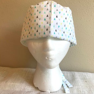 Cool Triangles on White Scrub Cap - Surgery Cap - Scrub Caps Hat ...