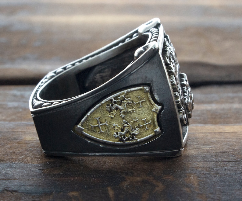 Family Crest Ring, Men's Signet Ring, Unique Family Crest Ring ...