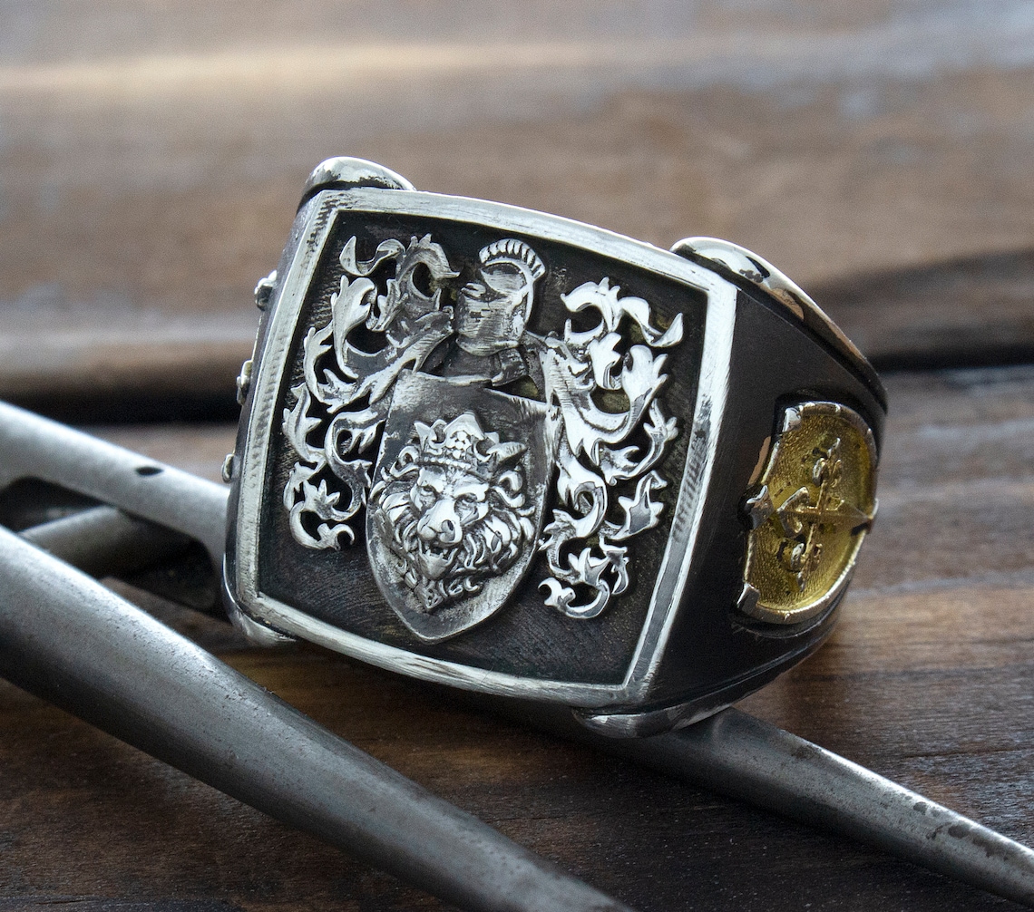 Family Crest Ring Men's Signet Ring Unique Family Crest - Etsy