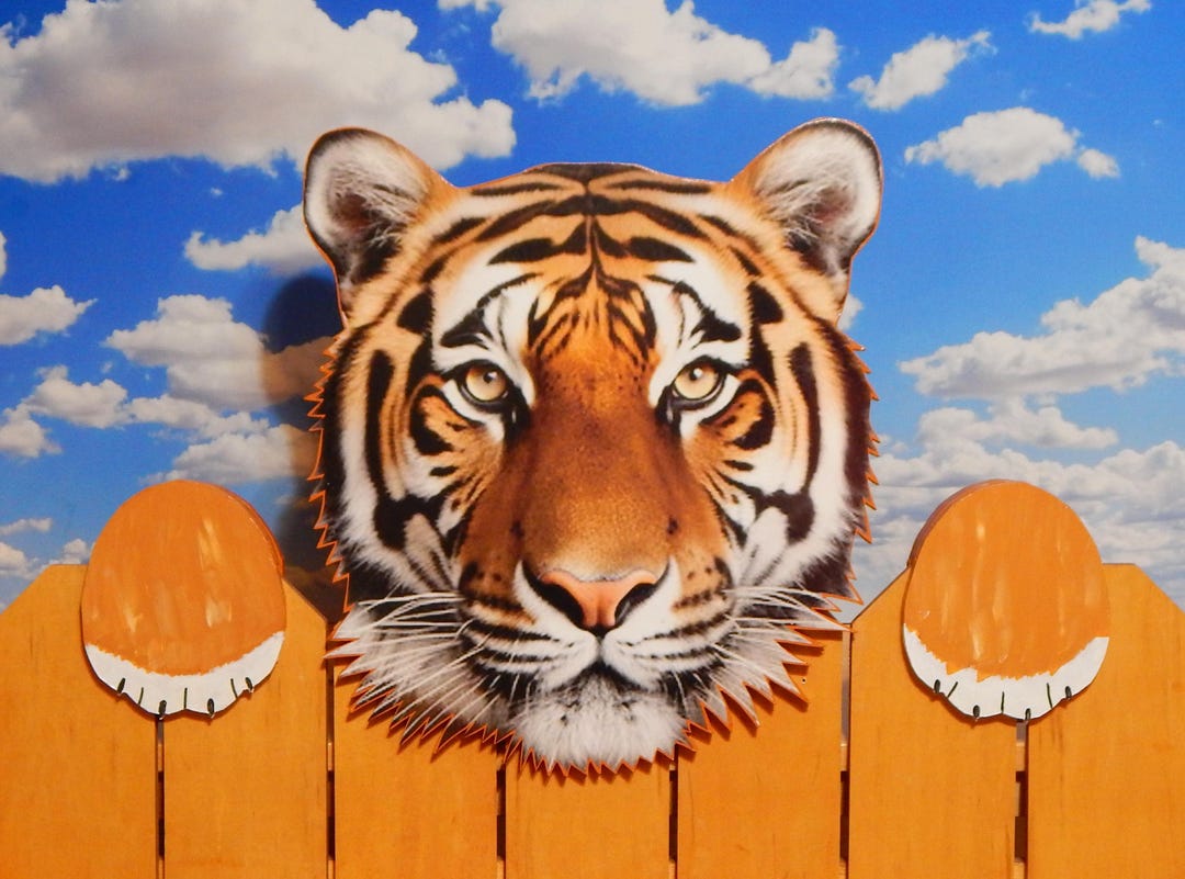 Bengal Tiger Fence Peeker Peeper Decorative Wild Animal Sign Yard Art ...