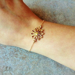 Gold Daisy Bracelet, Daisy Bracelet, Daisy Jewelry, Gold Flower ...