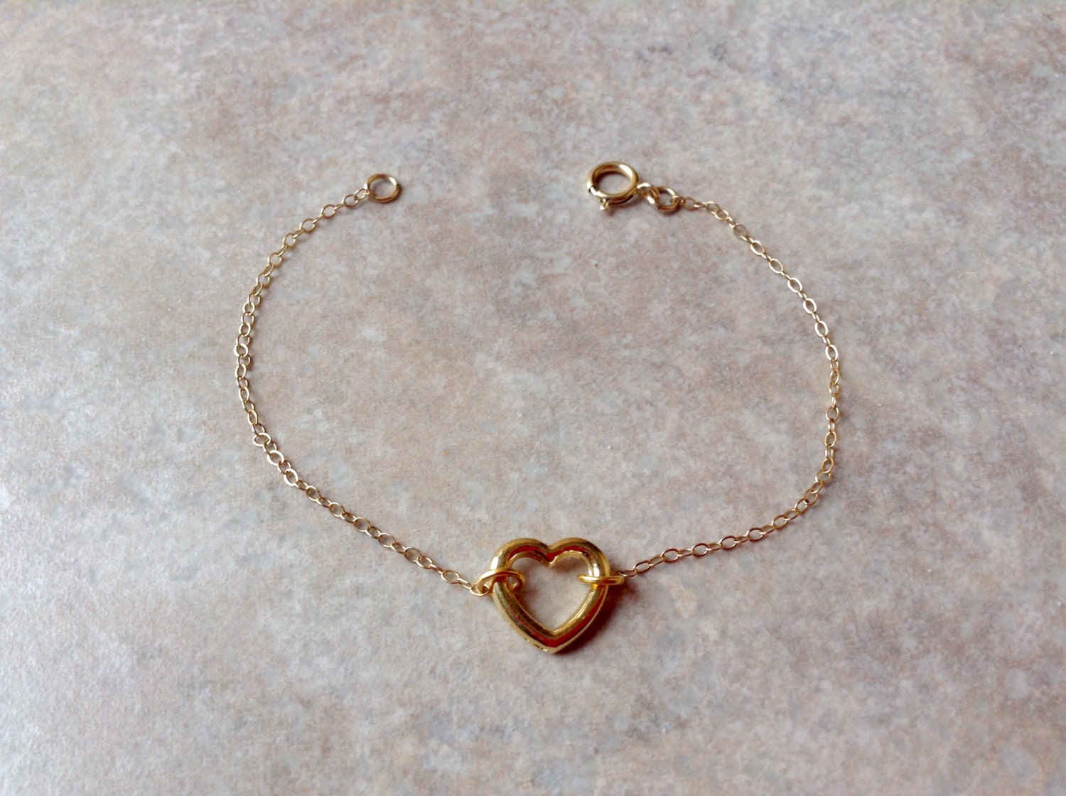 Gold Heart Bracelet Simple Gold Bracelet, Minimalist Bracelet, Delicate ...