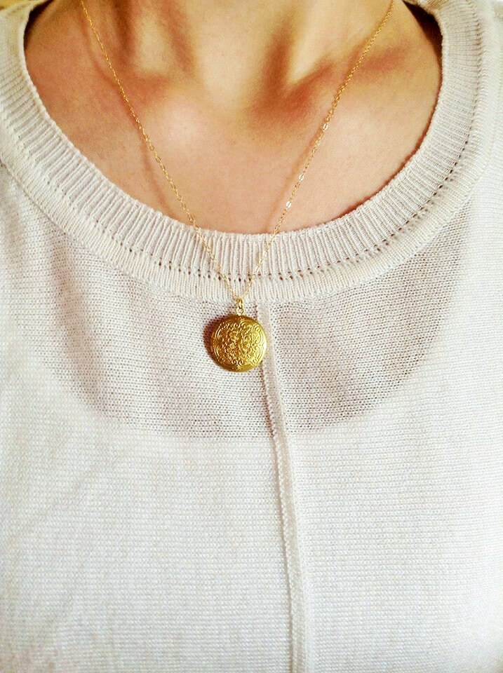 Victorian Floral Locket Necklace Cute Locket Necklace Round | Etsy
