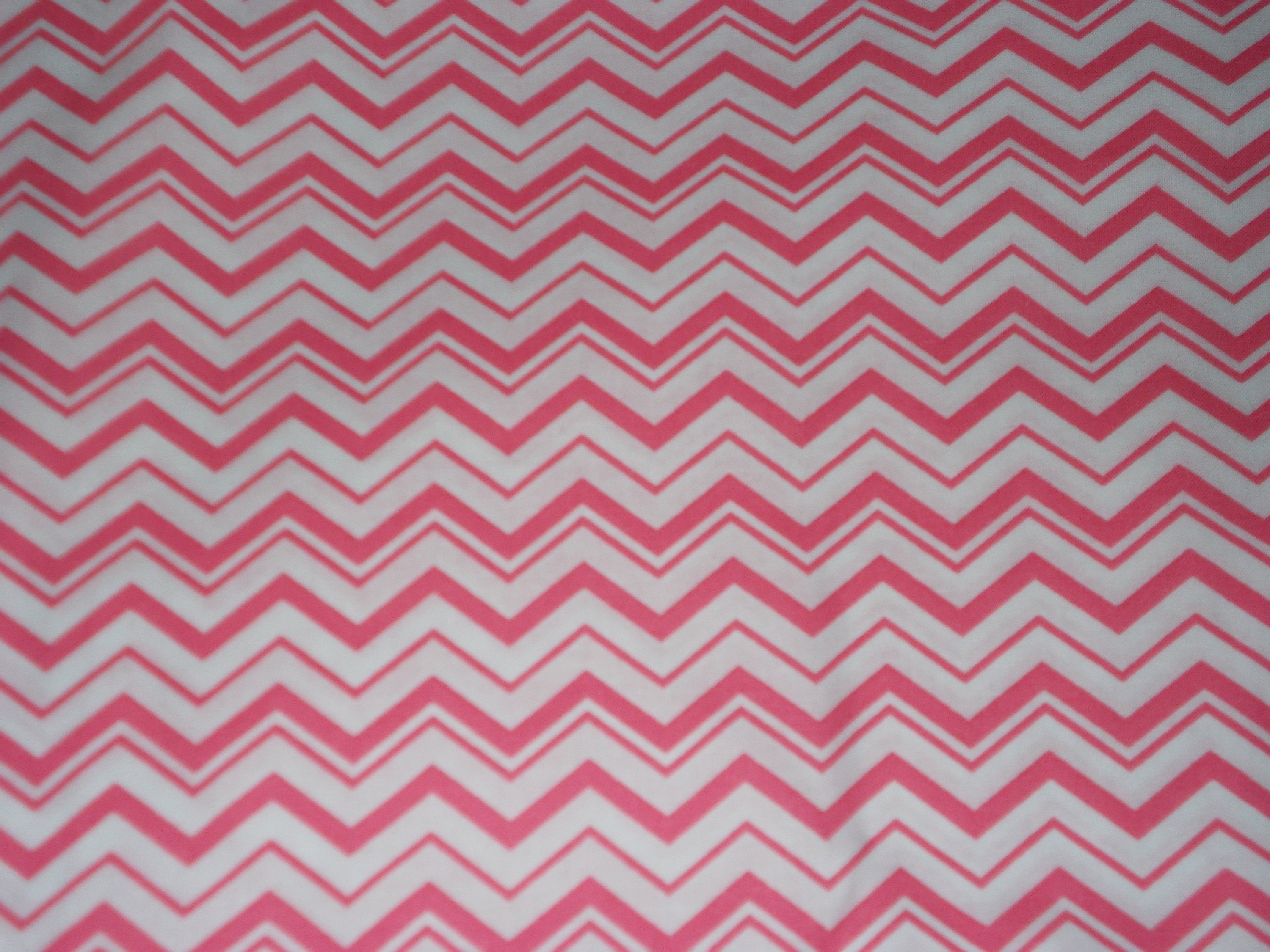 Zigzag Pattern Pink