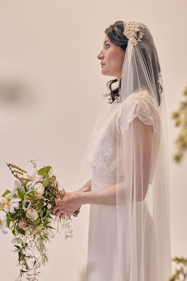 ARCADIA VINTAGE VEIL Juliette Cap Veil Champagne Veil - Etsy