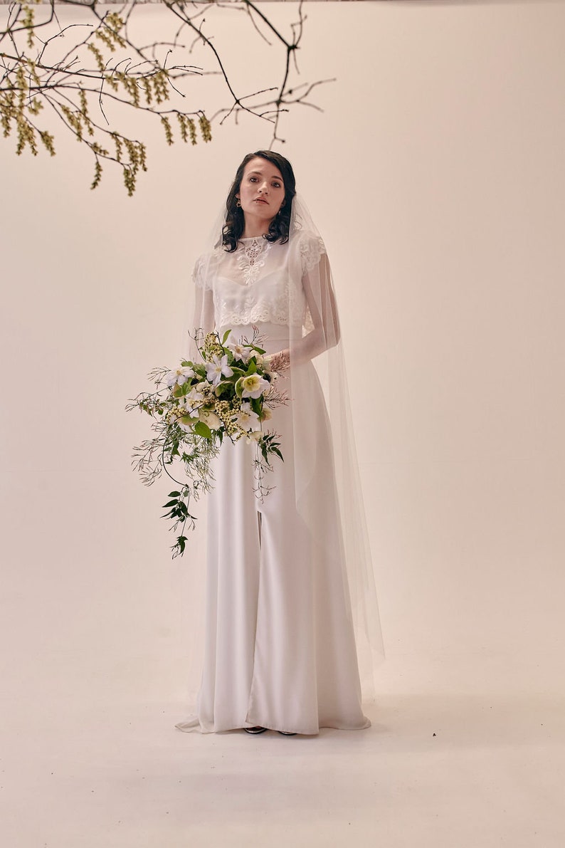 ARCADIA VINTAGE VEIL Juliette Cap Veil Champagne Veil - Etsy