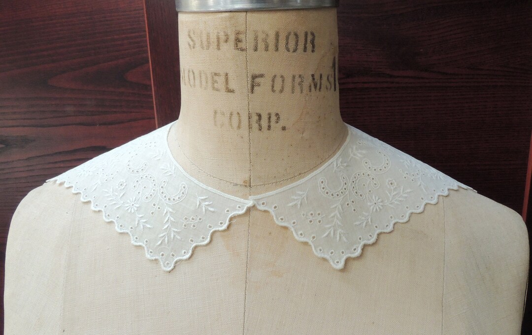 Vintage Embroidered Eyelet Collar: Scalloped Off-white Sew-on - Etsy