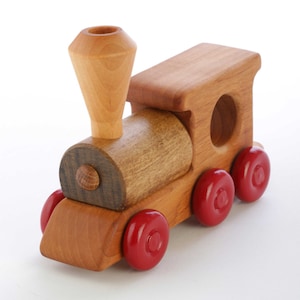 Deluxe 5-car Wooden Train Set - Traditional Toy Train - Large Handmade ...