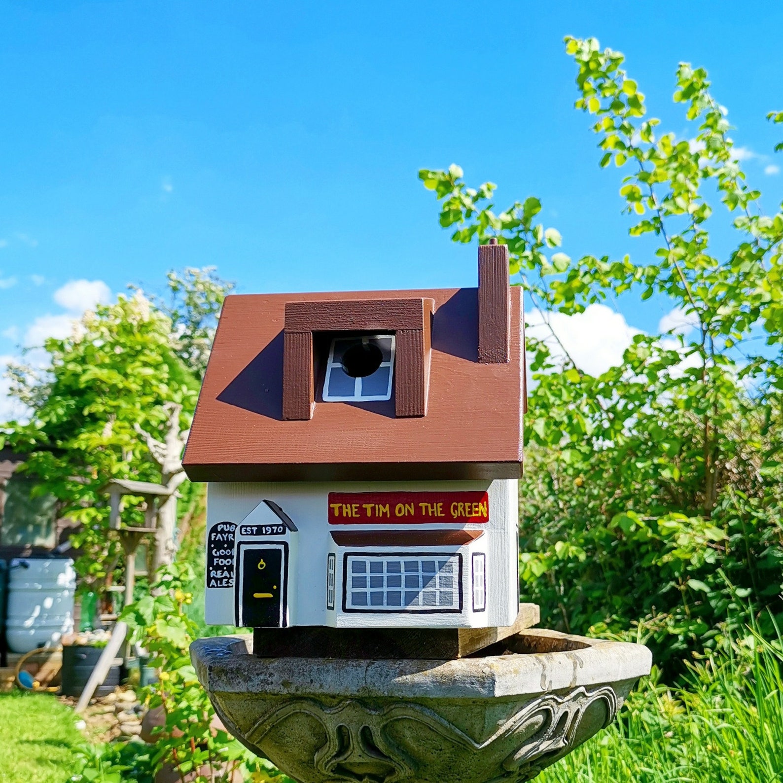 Personalised Bird House - Pub Bird Box - Pub Drinkers Gift - Garden ...