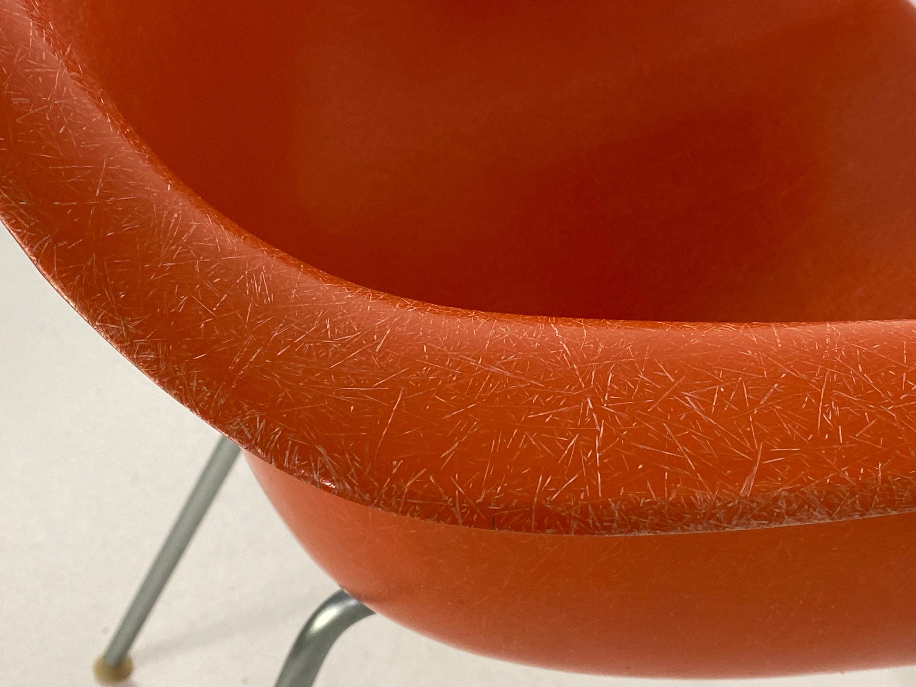 Herman Miller 2nd Generation Salmon Shell Chair, Circa Late 1950s ...