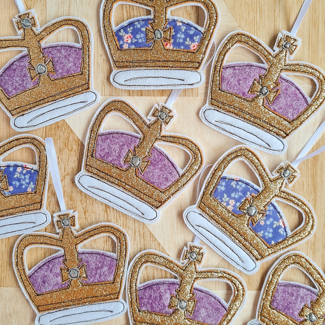 St Edwards Crown Coronation Crown Decoration Handmade King Charles III ...