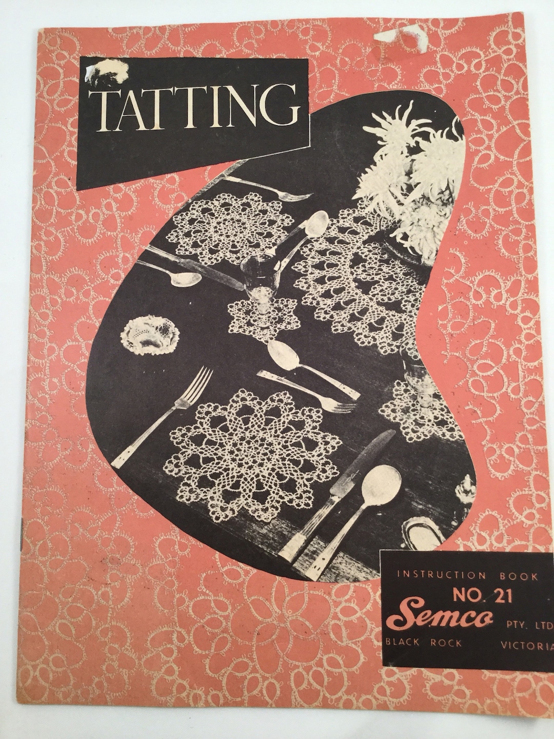 Retro Vintage Tatting Pattern Book Doilies Cloths Edges Hankies Semco ...