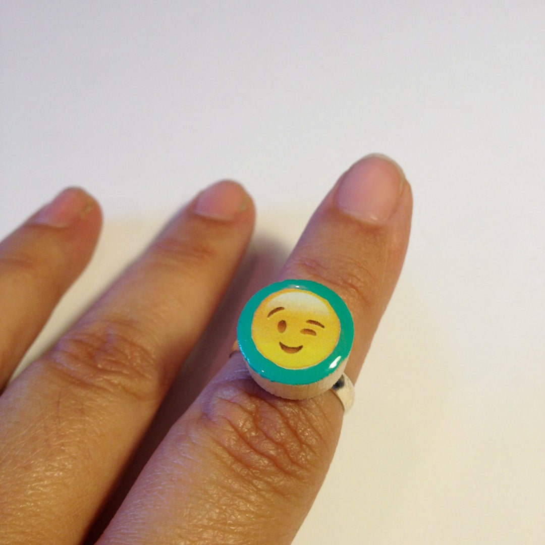 Emoji Ring,mood Rings,smily Face,handmade Painted Little Wood Dots, - Etsy