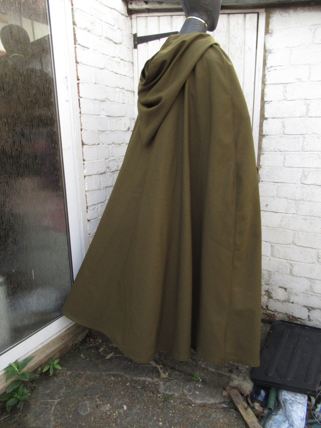 Aragorn Hooded Cloak Warm Wool Look With Leaf Brooch L-XL 57"long ...