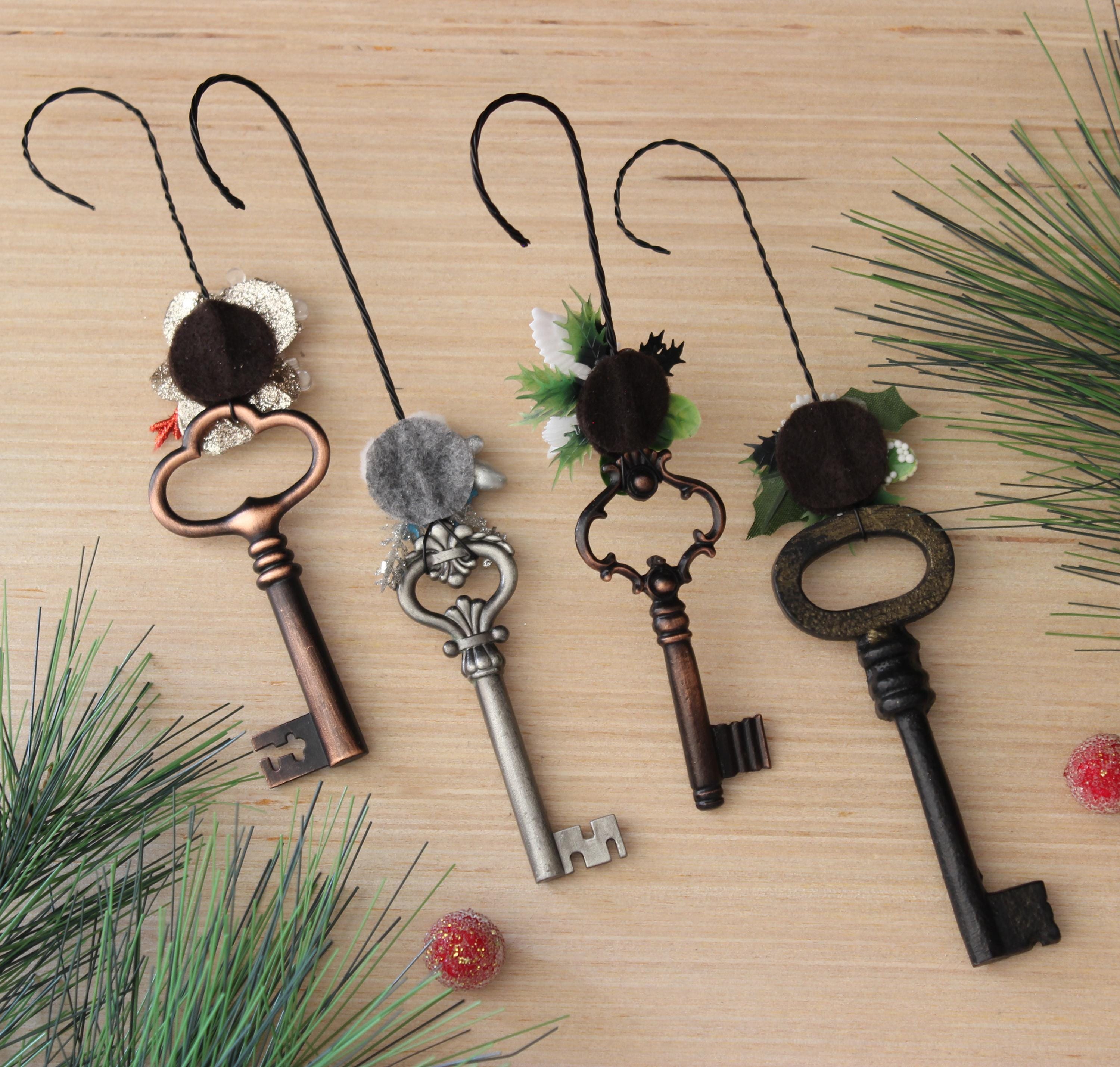 Set of Decorative Keys Christmas Ornaments, Embellished Large Metal ...